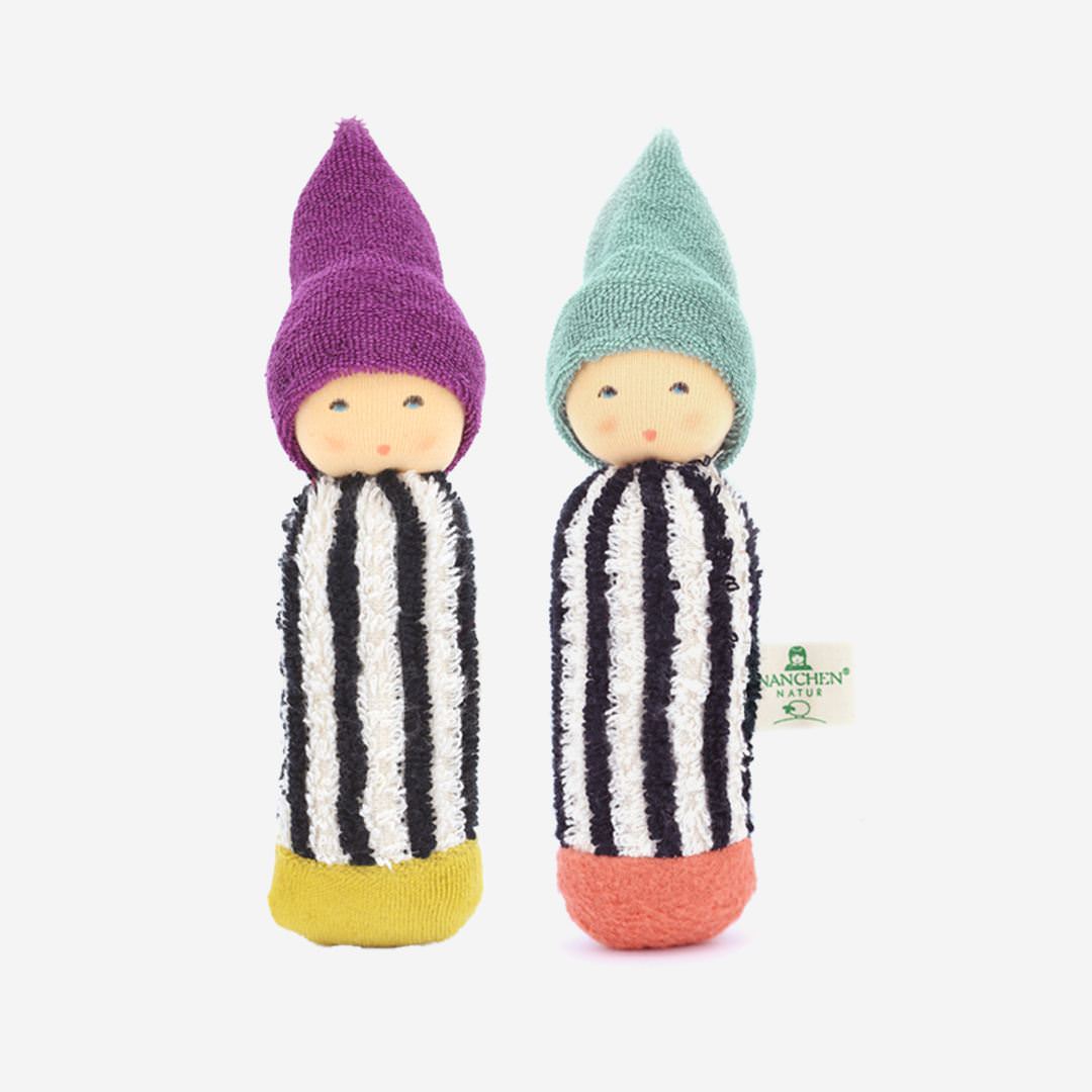 Baby Rassel Buntstift von Nanchen aus Bio-Baumwolle | Lila Lämmchen ...